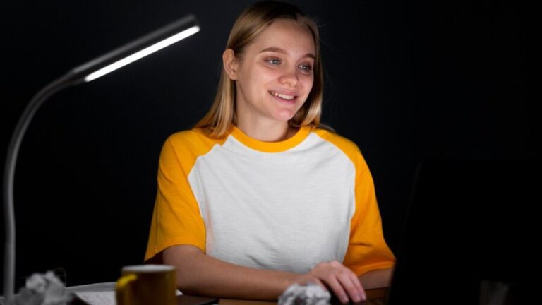 Sandra Orlow: The Teen Model Who Captivated the Internet