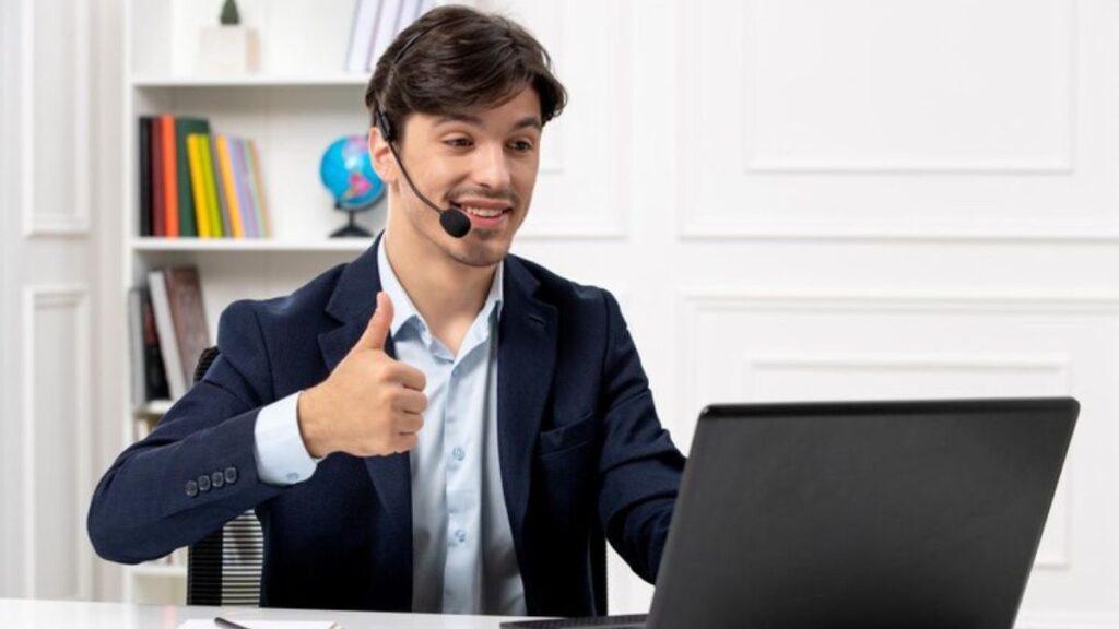 How Crucial is the Internet for Successful Customer Service?