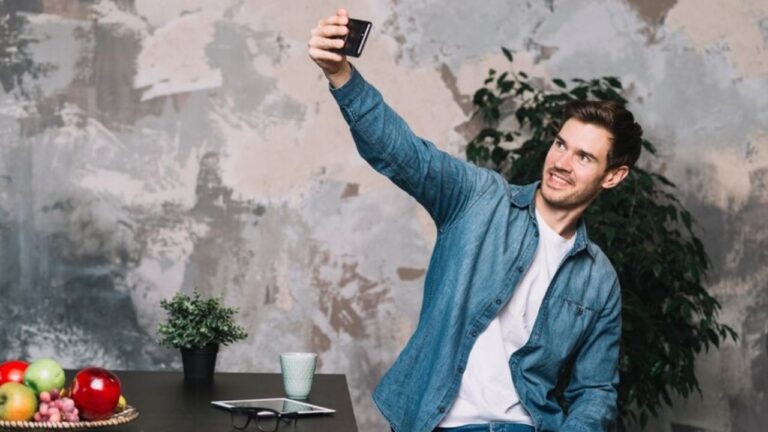 InsAnony: Best Online Instagram Story Viewer