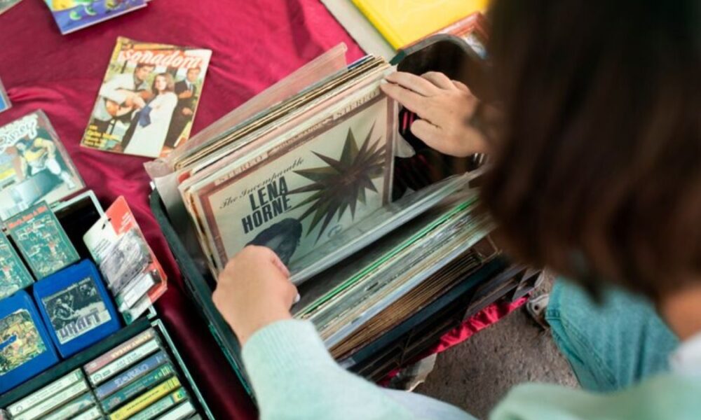 Bunkr Albums vs. Traditional Scrapbooks: Which Is Right for You?