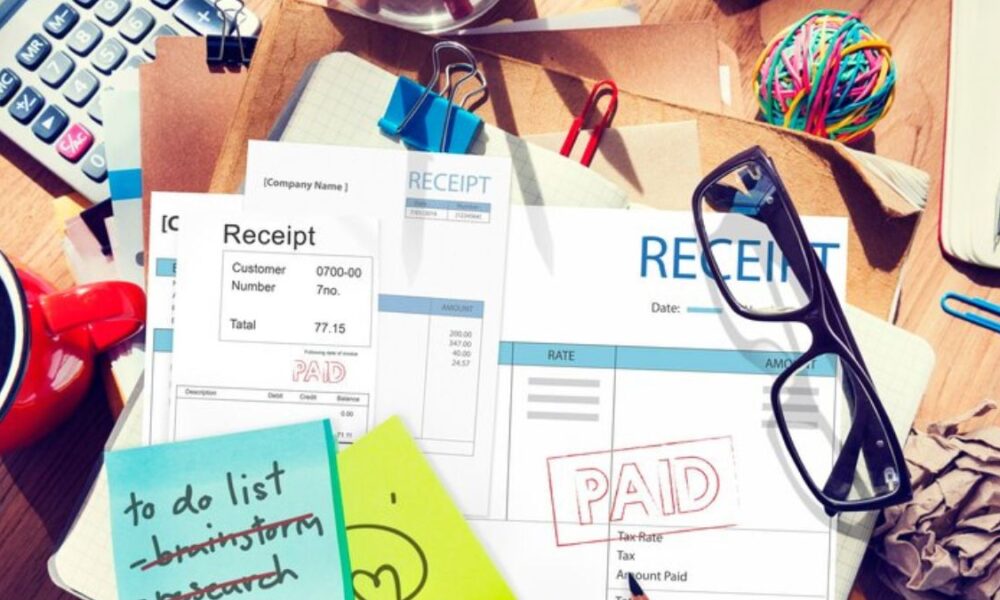The Key Differences Between Invoices, Receipts, and Quotes