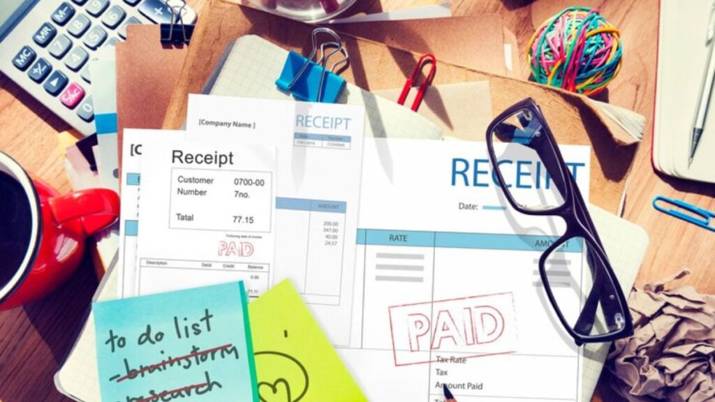 The Key Differences Between Invoices, Receipts, and Quotes