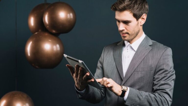 Cameron Haley Snook: A Rising Star in the Digital World