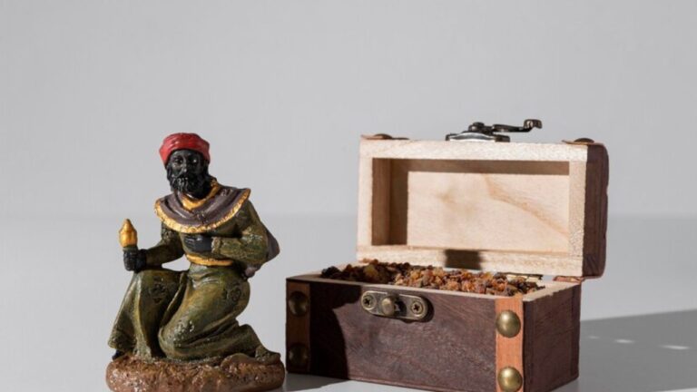 Don Draper Bronze Clio Award for Sale: A Coveted Piece of Advertising ...